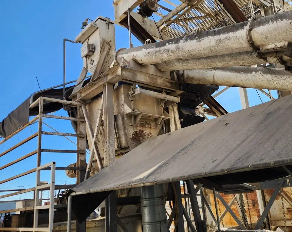 Optional-Weigh-Hopper-rotated - EarthWORKS Machinery Company